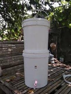 Mengelola Sampah Organik Rumah Tangga Dengan Ember Tumpuk | AtmaGo