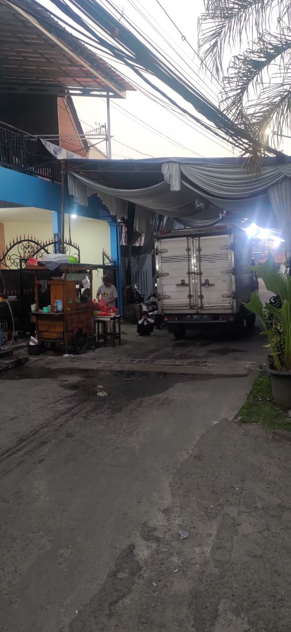 Jalan dipakai parkir | AtmaGo