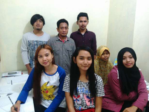 Lowongan Kerja Admin Wanita untuk BIMBEL | AtmaGo