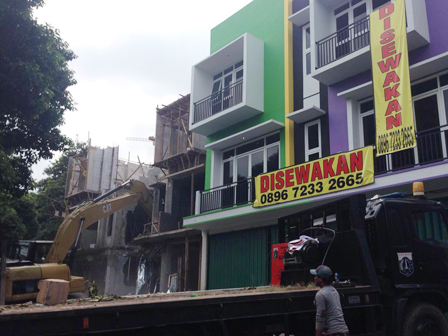 5 Ruko di Jagakarsa Dibongkar | AtmaGo