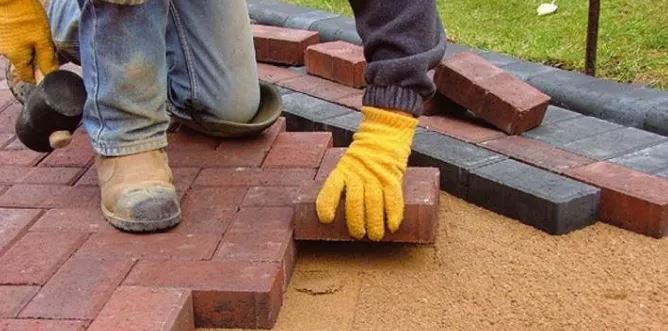 Tips Memilih Paving Rumput / Grass Block yang Tepat untuk Halaman | AtmaGo