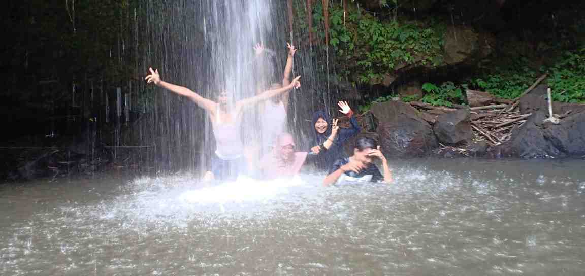 wisata curug munding ramai penguncung | AtmaGo